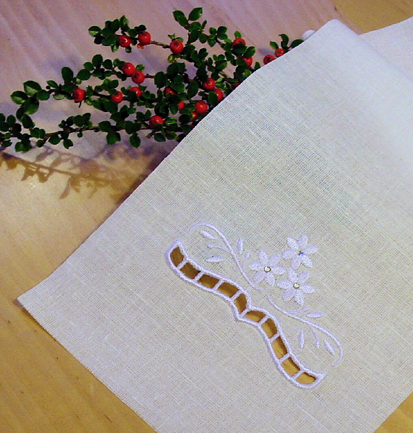 Cutwork Elegance | OregonPatchWorks